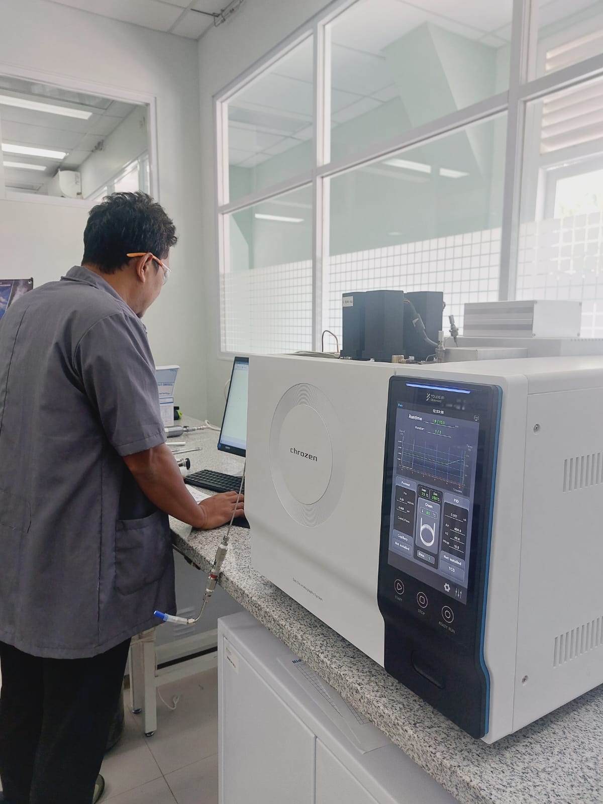 PT DnD Java Indonesia - Laboratorium Oil & Gas